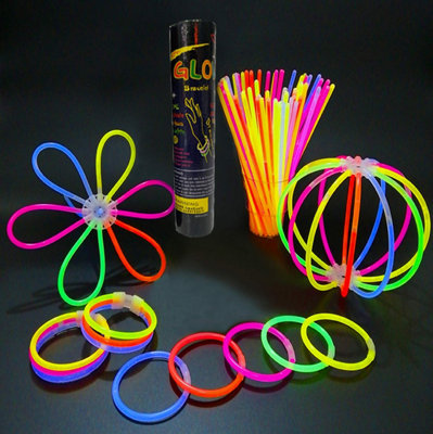 8Inches Glow in the Dark: 100 Glowsticks Bracelets with Connectors ...