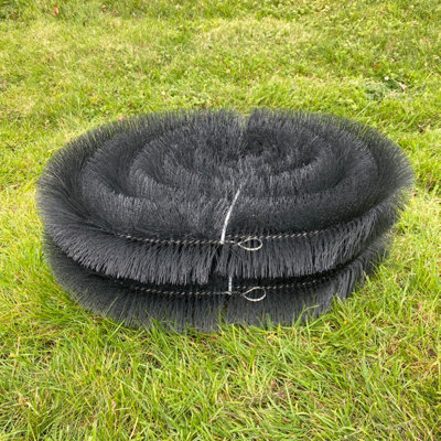 8m Black Gutter Brush Leaf & Moss Guard
