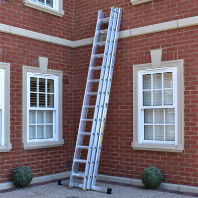 9.00m Trade Master Pro 3 Section Extension Ladder | DIY at B&Q