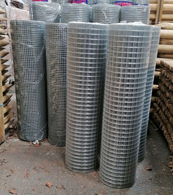 90cm tall Aviary Wire Mesh Galvanised Bird Fencing 1 Inch Square - 30m Roll