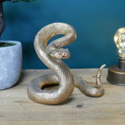 A beautifully detailed, swirled standing snake