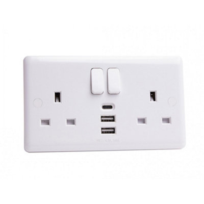 a Vimark Switched Socket 2-gang + 3 Usb Ports 13a Multi Colour (One Size)