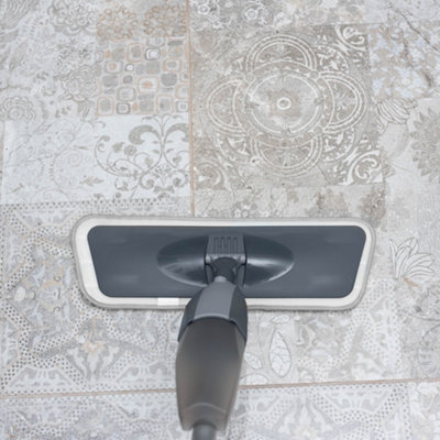 ADDIS Essentials Microfibre Spray Flat Mop with 2x Spare Replacement ...