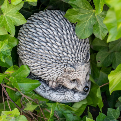 ADORABLE SPIKE HEDGEHOG GARDEN ORNAMENT