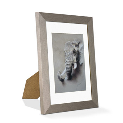 AK Frames Aluminium 9x7 Frame with 7x5 Mount and Perspex Front