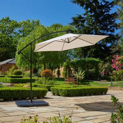 Alfresia Cream 3 Metre Wooden Garden Parasol | DIY at B&Q