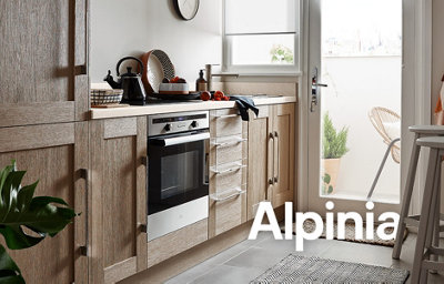 Alpinia Oak Effect Fitted Kitchens B Q