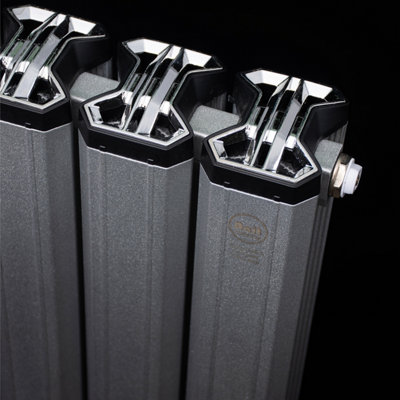 Aluminum Vertical Radiator Compatible with Heat pump. Model "Vertical ...