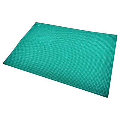 Amtech S0518 A1 Cutting mat, 90cm x 60cm size, non-slip surface with marking guides