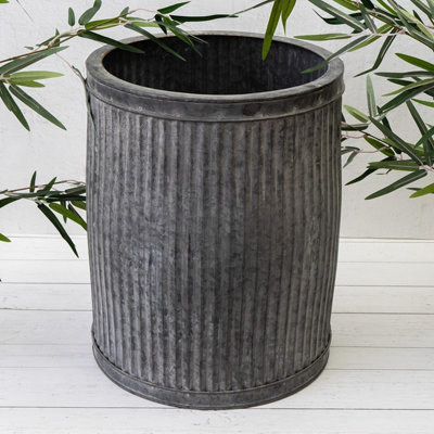 Annibells Galvanised Metal Round Ribbed Planters - Medium