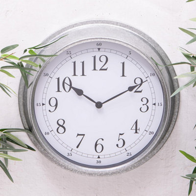Annibells Large Metal Garden Wall Clock Round Station Indoor / Outdoor ...