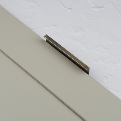 Antique Brass Squared Edge Pull 100mm Length Lip Pull Edge Mount ...