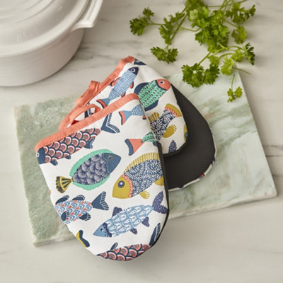 Aquarium Graphic Print Pair of Micro Mitts | DIY at B&Q