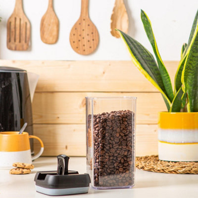 Argon Tableware - Flip Lock Plastic Food Storage Containers - 1.2 Litre - Pack of 6 - Black