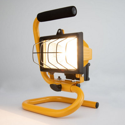 Arlec 120W Portable Halogen Flood Light | DIY at B&Q