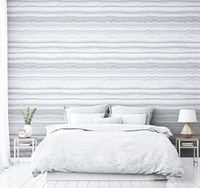 Arthouse Silver Stripes Mineral White & Silver Encased Glitter Feature ...