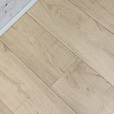 Atlas Beige Fair Oak Wood Vinyl Flooring 6m x 4m