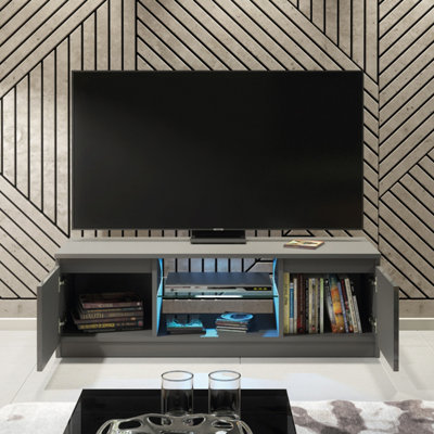 Aura media unit store