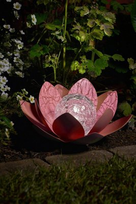 AURAGLOW SOLAR POWERED METAL WATER LILY LED TABLE LIGHT - BRICK RED