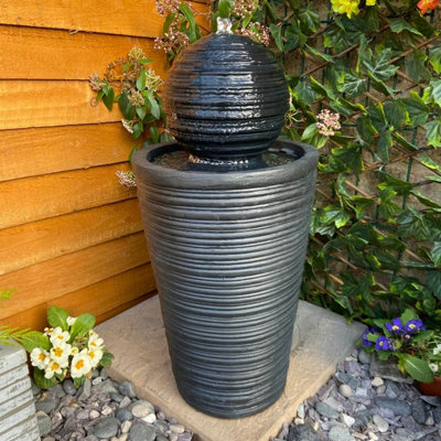 Aurora Contemporary Solar Water Feature