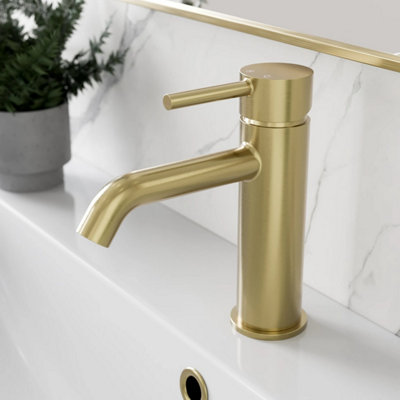 Aveli Bathroom Basin Sink Mixer Tap Modern Mono Round Single Lever ...
