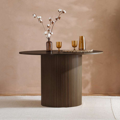 Axel Round Fluted Dining Table
