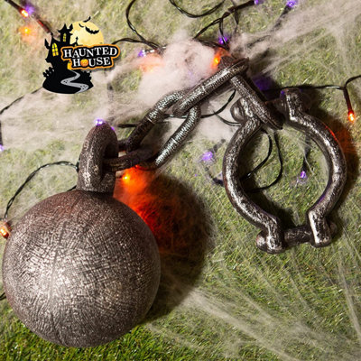 Ball & Chain Halloween Fancy Dress Accessory - Spooky Shackle Halloween ...