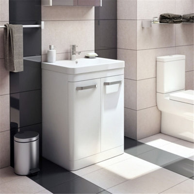 Bathroom 2-Door Floor Standing Vanity Unit with Basin 600mm Wide White ...