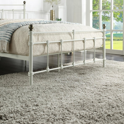 Bayford Traditional White Double Metal Bed Frame