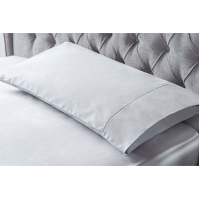 Belledorm Bamboo Bolster Pillowcase Platinum (91cm x 51cm)