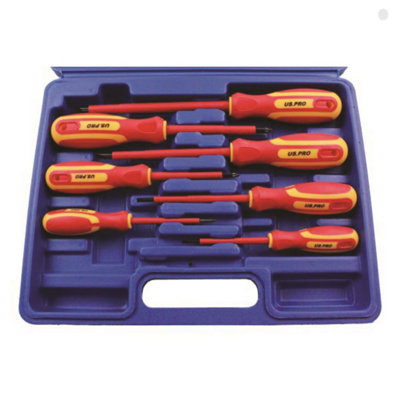 Bergen 7pc Insulated Electricians Screwdriver Set B1540 | DIY at B&Q
