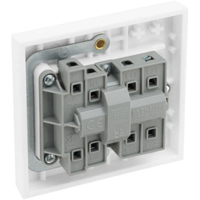 BG 804 Fan Isolator Switch Bathroom Ceiling Pull Cord 10A 3 Pole - White