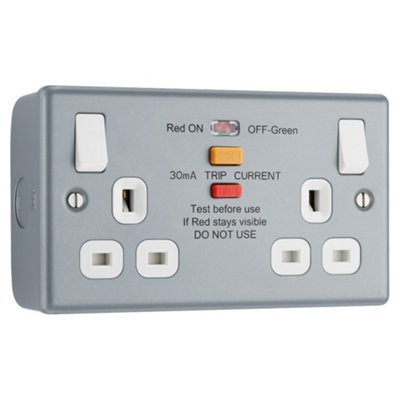 BG MC522RCD Metalclad Twin RCD Switch Socket 13A 2 Gang (Latching ...