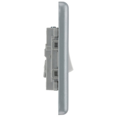 BG Metal Clad Intermediate Switch 20A 16AX