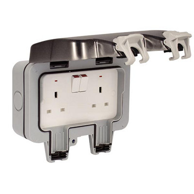 BG STORM WEATHERPROOF 2 GANG 13 AMP IP66 RATED DP SWITCHED SOCKET OUTLET