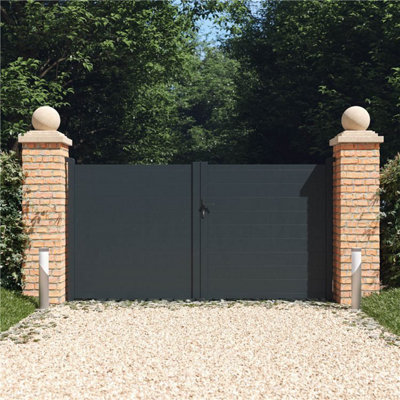 BillyOh Valencia Double Swing Driveway Aluminium Gates with Horizontal ...
