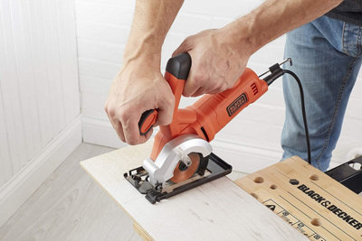 Black Decker Mini Circular Saw 85mm Wood Metal Plastic Cut 400w 240v BES510 GB