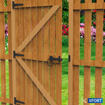 Black Ring Gate Kit Complete with T Hinges, Brenton Bolt & Discus Padlock