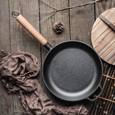 Black Round Cast Iron Skillet with Removable Wooden Handle, 46cm L x ...