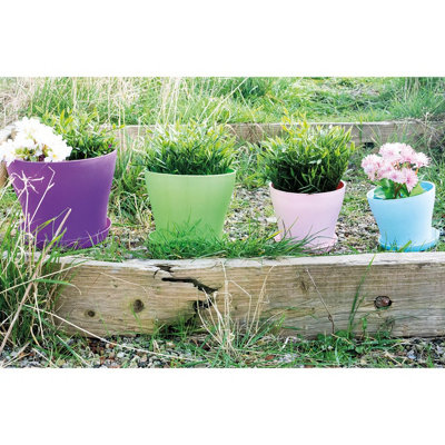 Blue Plastic Plant Pot - Weatherproof Colourful Home or Garden Planter ...