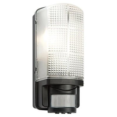 Brackenheath L2306 LED External Bulkhead Light Fitting with PIR Cool White