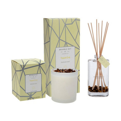 Bramble Bay - Crystal Infusions Scented Candle & Diffuser Set - 300g ...