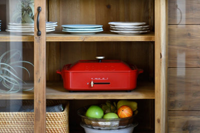 BRUNO Compact Hot Plate (Classic Red)