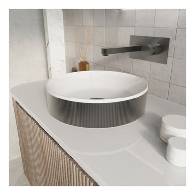 Bubly Bathrooms Luxury Gunmetal Fluted Basin Set Tall Tap Bath Mixer Waste