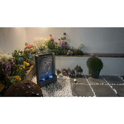 Buddha Wall Solar Powered Water Feature With Cover