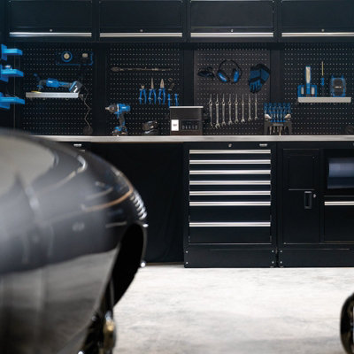 BUNKER Modular Stainless Steel Worktop, 680mm 33171