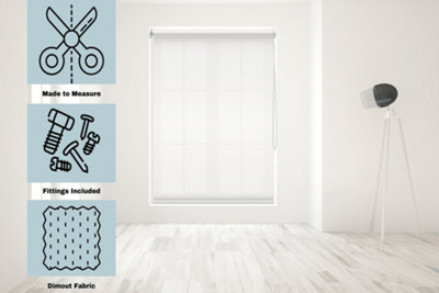 Caecus Blinds Made To Measure Straight Edge Daylight Roller Blind White 240cm | DIY at B&Q