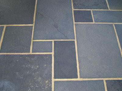 Calibrated 25mm Indian Stone Paving Carbon Sandstone (16.5m2 Project Pack)