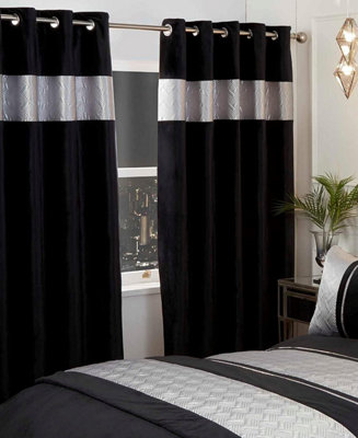 Capri Fully Lined Eyelet Curtains