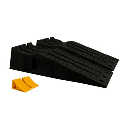 Car Service Ramps 7.2 Tonne Pair & Wheel Chocks